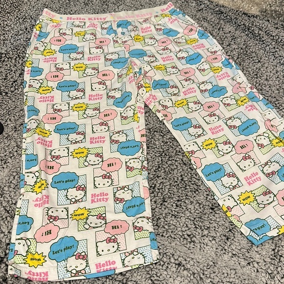 Hello Kitty | Intimates & Sleepwear | Hello Kitty Pajama Capris Comic ...